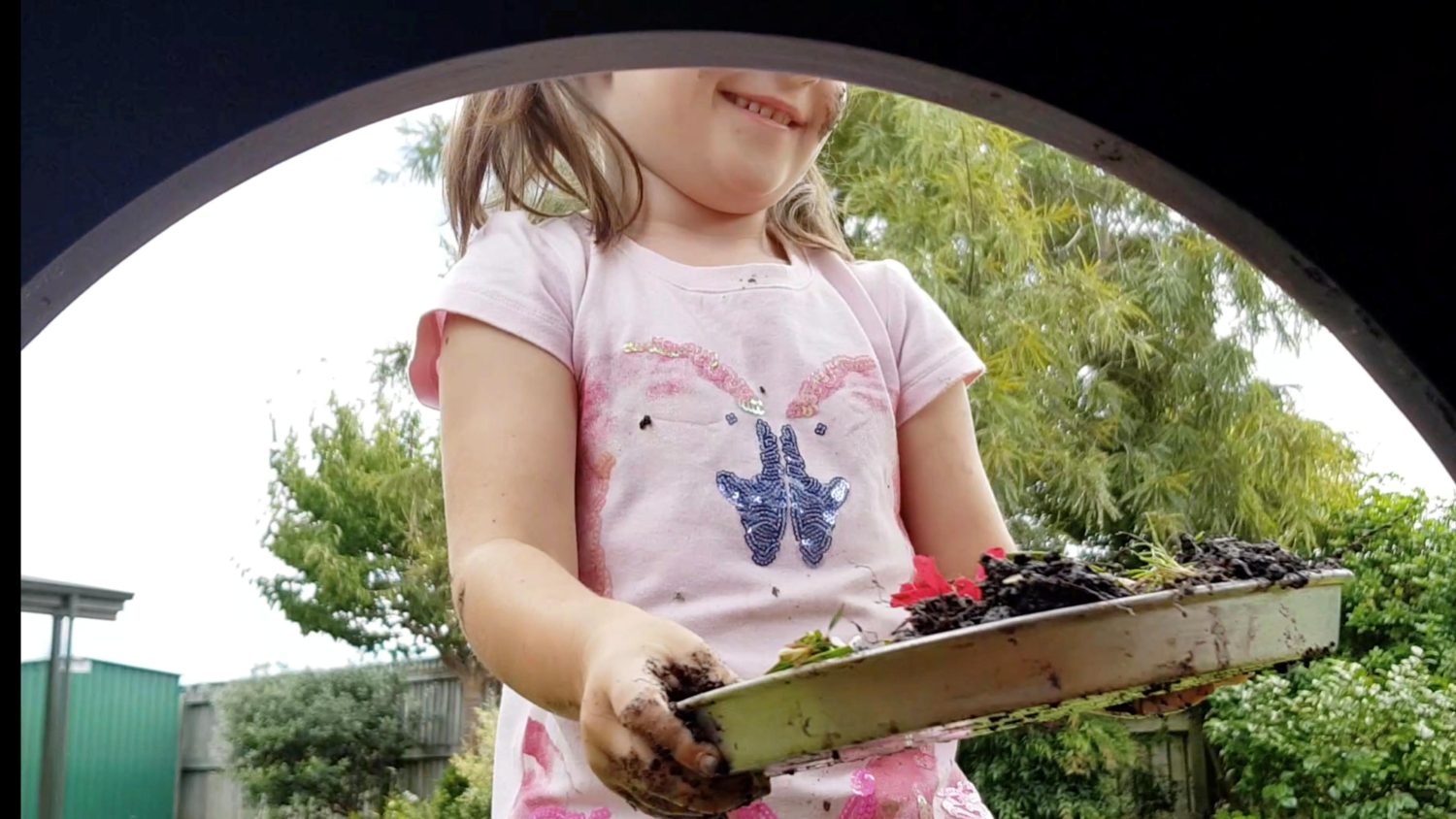 Outdorable Mud Pizza Oven Video - Outclass